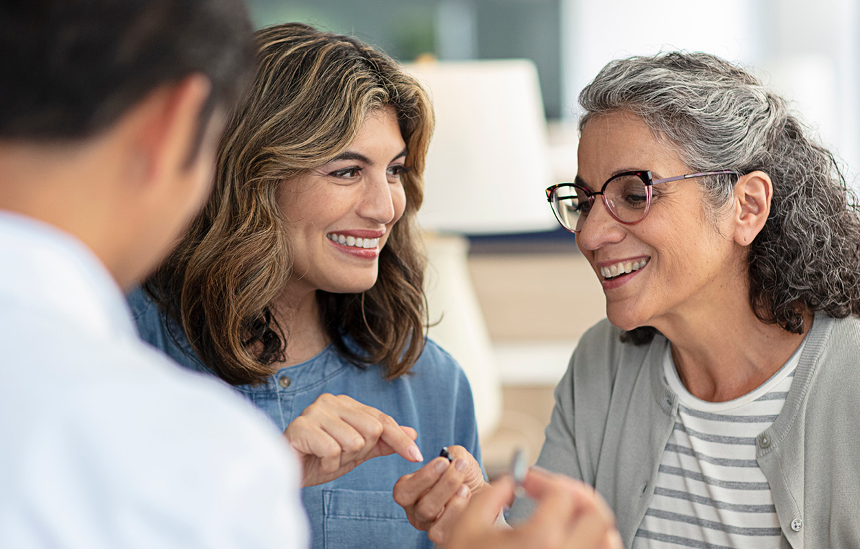 Starkey Hearing Aids | UnitedHealthcare Hearing